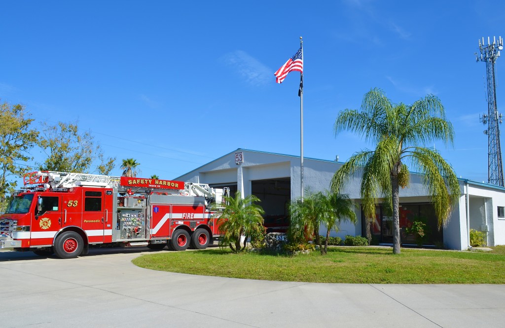 Santa Rides The SHFD Fire Truck This Weekend - Safety Harbor Connect